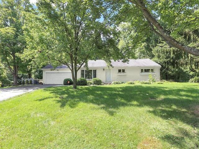 227 Olentangy View Dr, Delaware, OH 43015