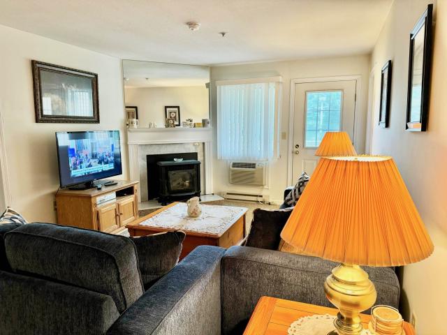 227 Main Street # 201
