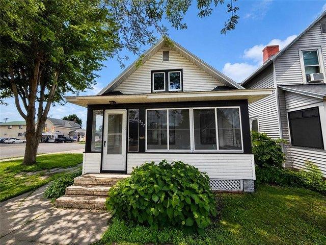 227 Mankato Ave, Winona, MN 55987