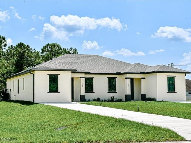 227 Milwaukee Blvd, Lehigh Acres, FL 33974