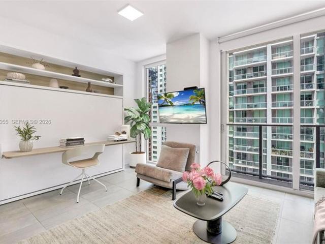 227 NE 2nd St Apt 2611, Miami, FL 33132