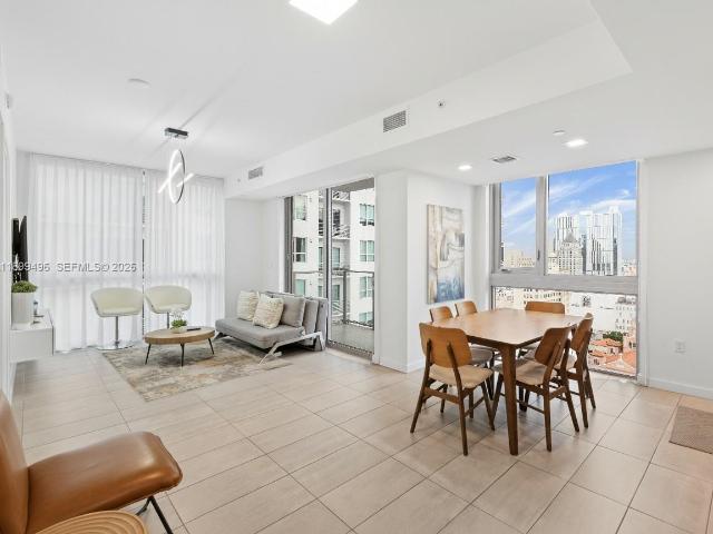 227 NE 2nd St, Unit 2202, Miami, FL 33132 | MLS #A11899 | Compass