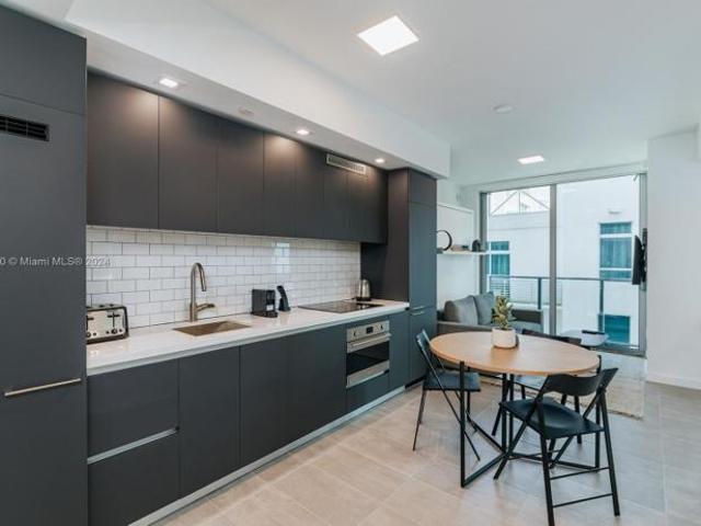 227 NE 2nd St #2508, Miami, FL 33132