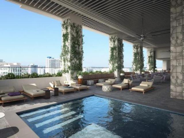 227 NE 2nd St #2101, Miami, FL 33132