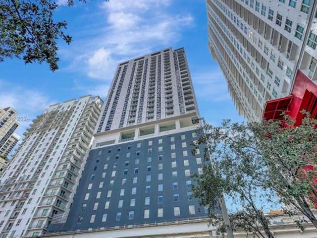 227 NE 2nd St #3002, Miami, FL 33132