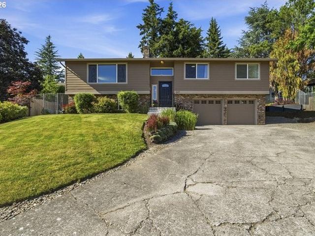 227 NE Paloma Ct, Gresham, OR 97030