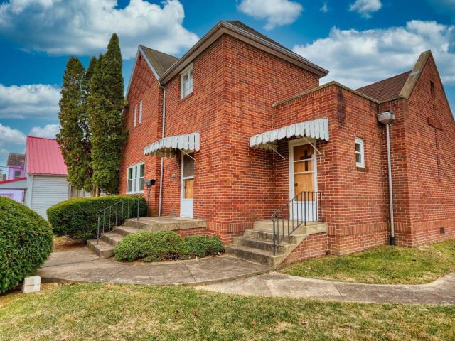 227 S 5th Street