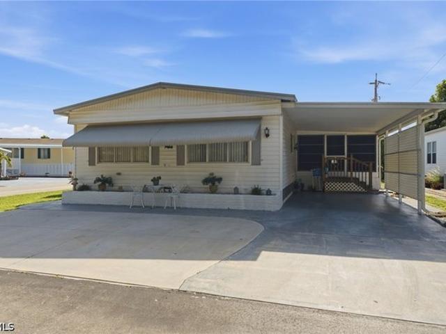 227 Santa Fe Trl, North Fort Myers, FL 33917