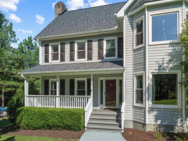 227 shady oaks Drive
