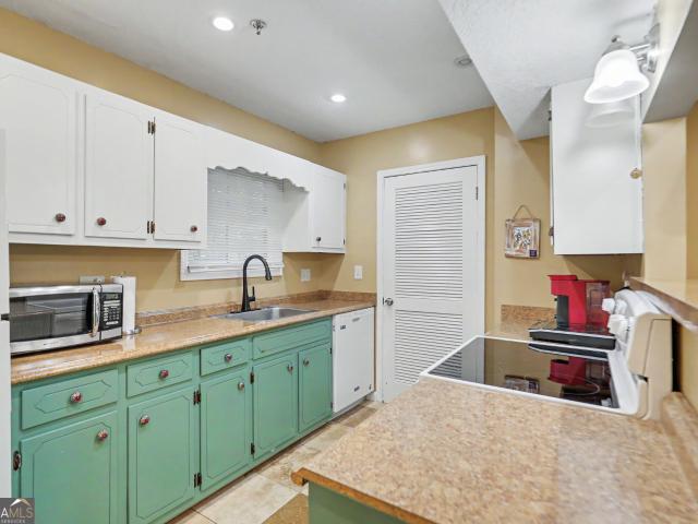 227 Shakespeare Drive #301