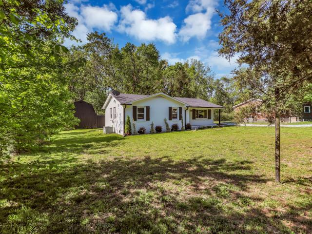 227 Staggs Dr