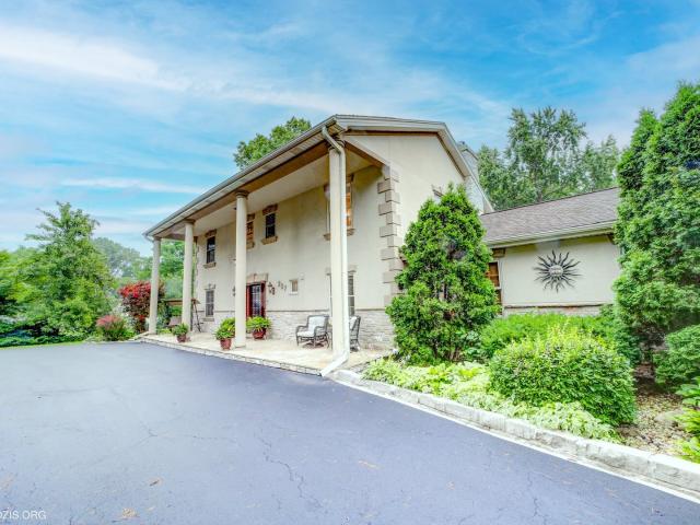 227 Stratford Lane