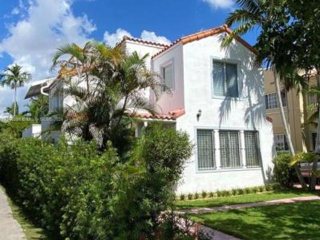 227 Phoenetia Ave #2, Coral Gables, FL 33134