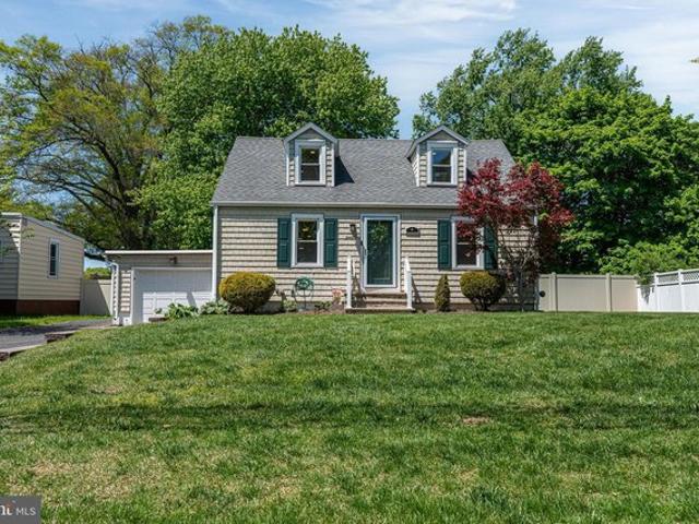227 Princeton Ave, Hamilton, NJ 08619