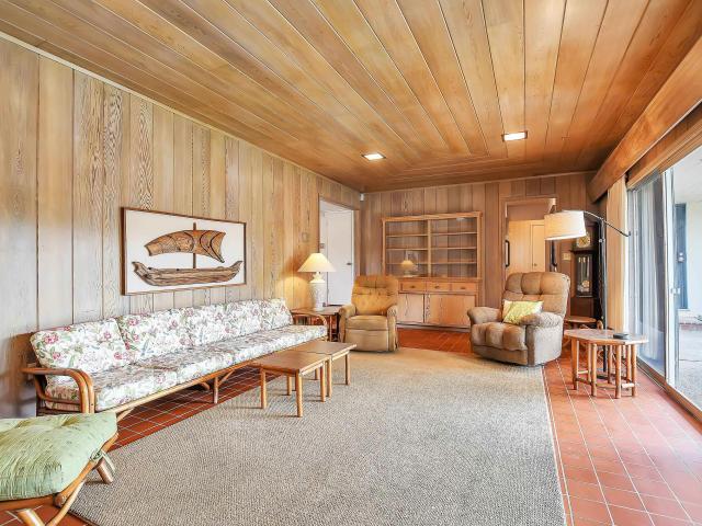 227 Pueblo Dr