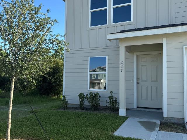 227 Road 5821