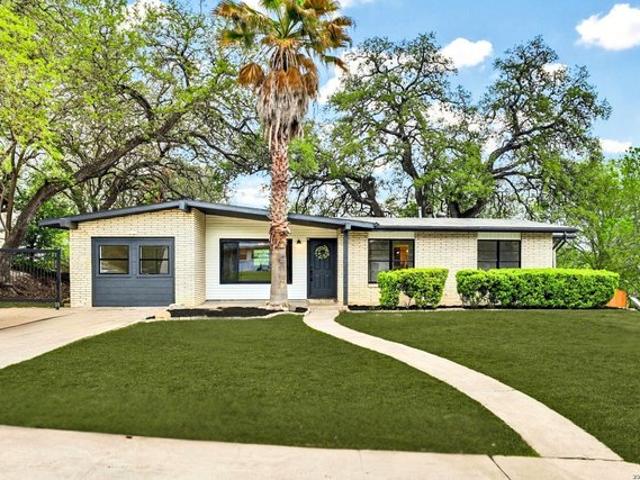 227 W Glenview Dr, San Antonio, TX 78228