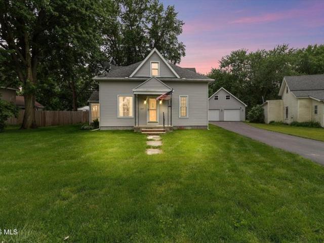 227 W Main St, Wayne, OH 43466