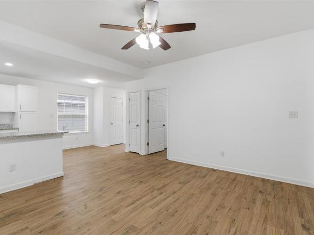 227 W Murray Street