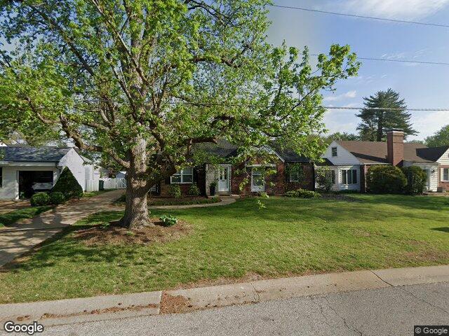 227 W Old Watson Rd, Saint Louis, MO 63119
