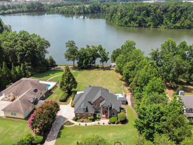 227 Woodlake Drive
