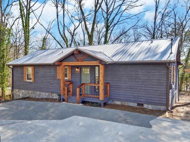 227 Tahoe Dr #3, Hartwell, GA 30643