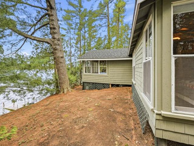 227 Tilton Point Trl, Oakland, ME 04963