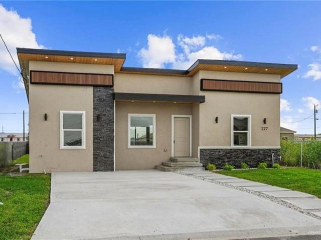 227 Valencia Dr, Donna, TX 78537
