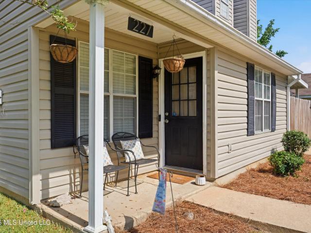227 Village Cove