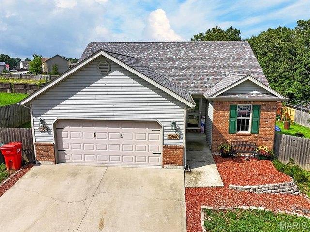 22840 Revelation Rd, Waynesville, MO 65583