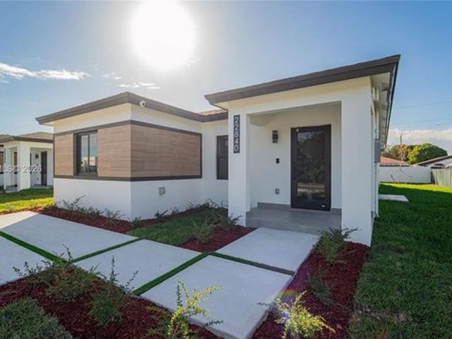22840 SW 122nd Pl, Miami, FL 33170