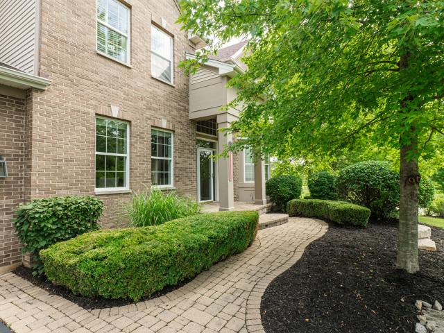 2284 Clearbrook Court