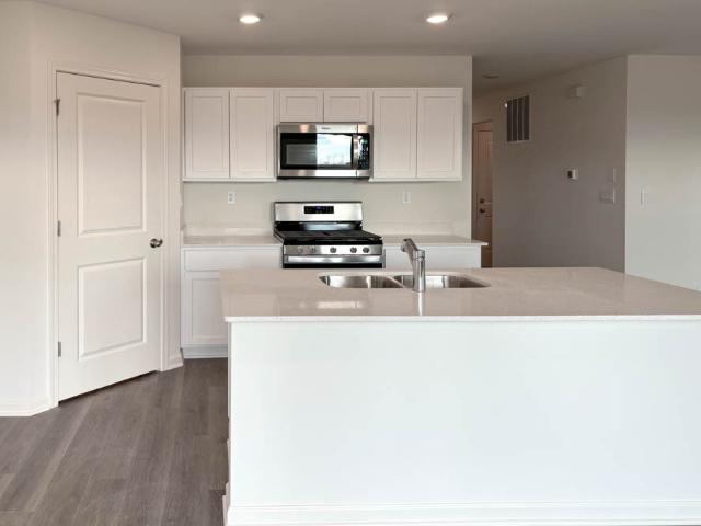 2284 Redwood Trail
