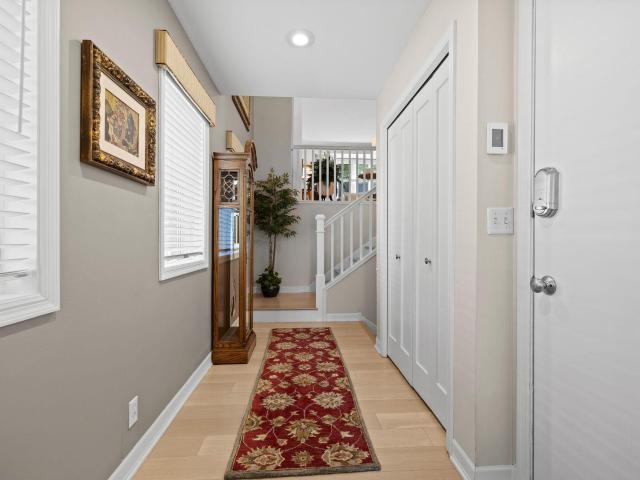 2284 Sherwood Court