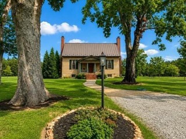 2284 Wallaces Bridge Rd, Lunenburg, VA 23952