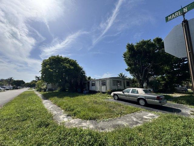 22850 Cascade Pl, Boca Raton, FL 33428