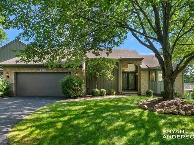 2285 Mourning Dove Ct SE, Grand Rapids, MI 49546