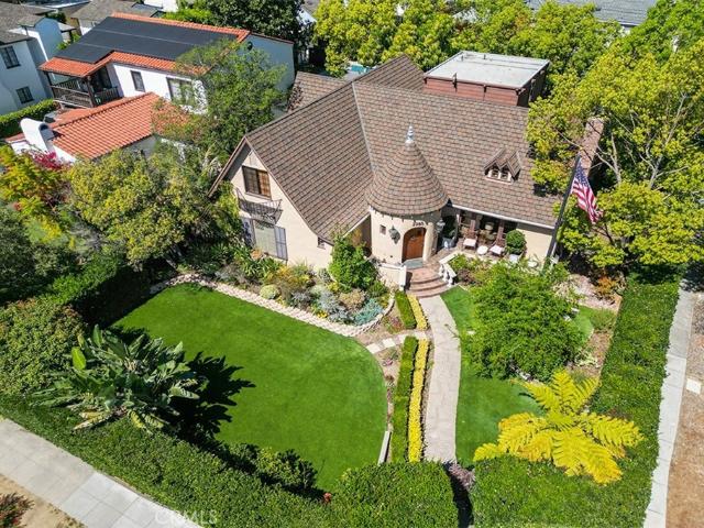 2285 E Orange Grove Blvd, Pasadena, CA 91104 | MLS #CV26068 | Compass