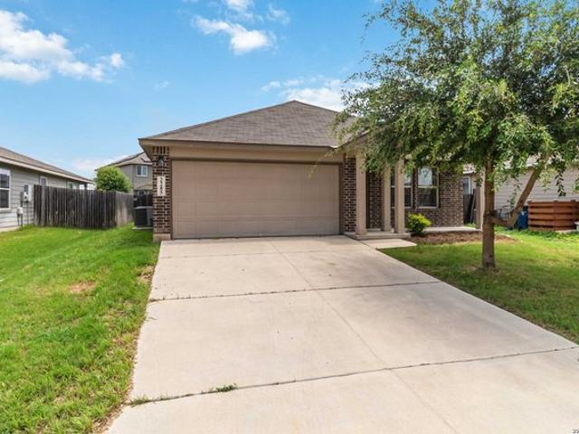 2285 Falcon Way, New Braunfels, TX 78130