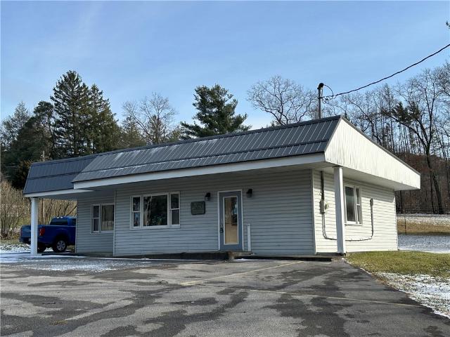 2285 Kittanning Pike