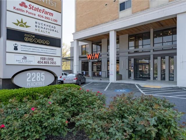 2285 Peachtree Road NE 604
