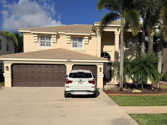 2285 Ridgewood Cir, Royal Palm Beach, FL 33411