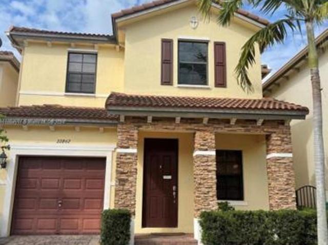 22862 SW 88th Pl, Cutler Bay, FL 33190