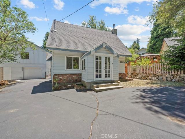 22879 Juniper Lane
