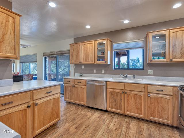 2287 Thunderbird Way