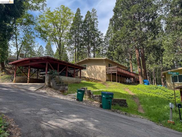 22888 Highland Dr