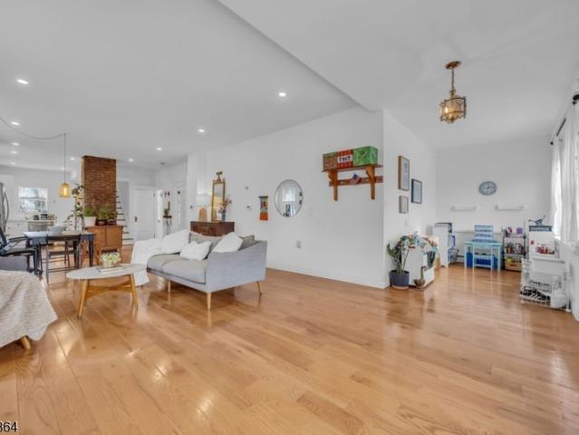 2288 North Ave, Scotch Plains, NJ 07076 | MLS #4017