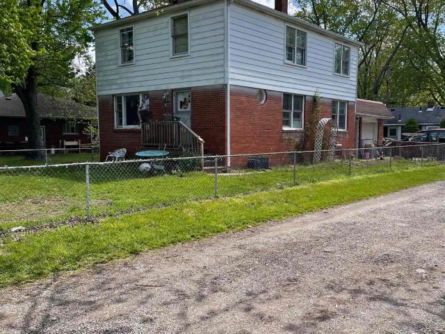 2288 Vivian Road