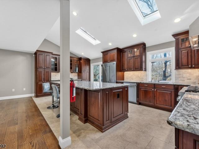 2289 Brookside Dr