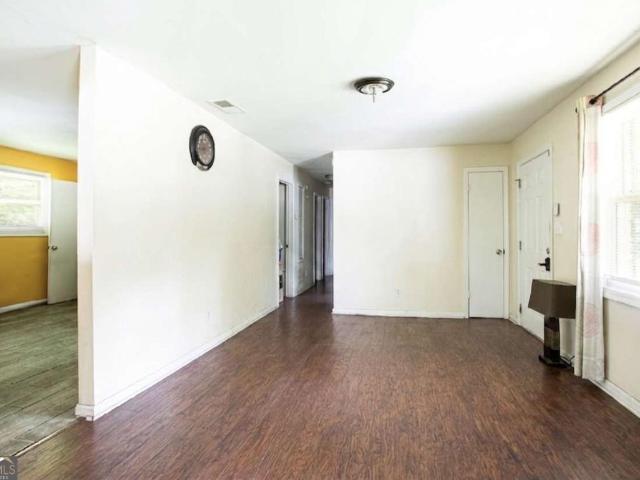 2289 Chestnut Log Drive